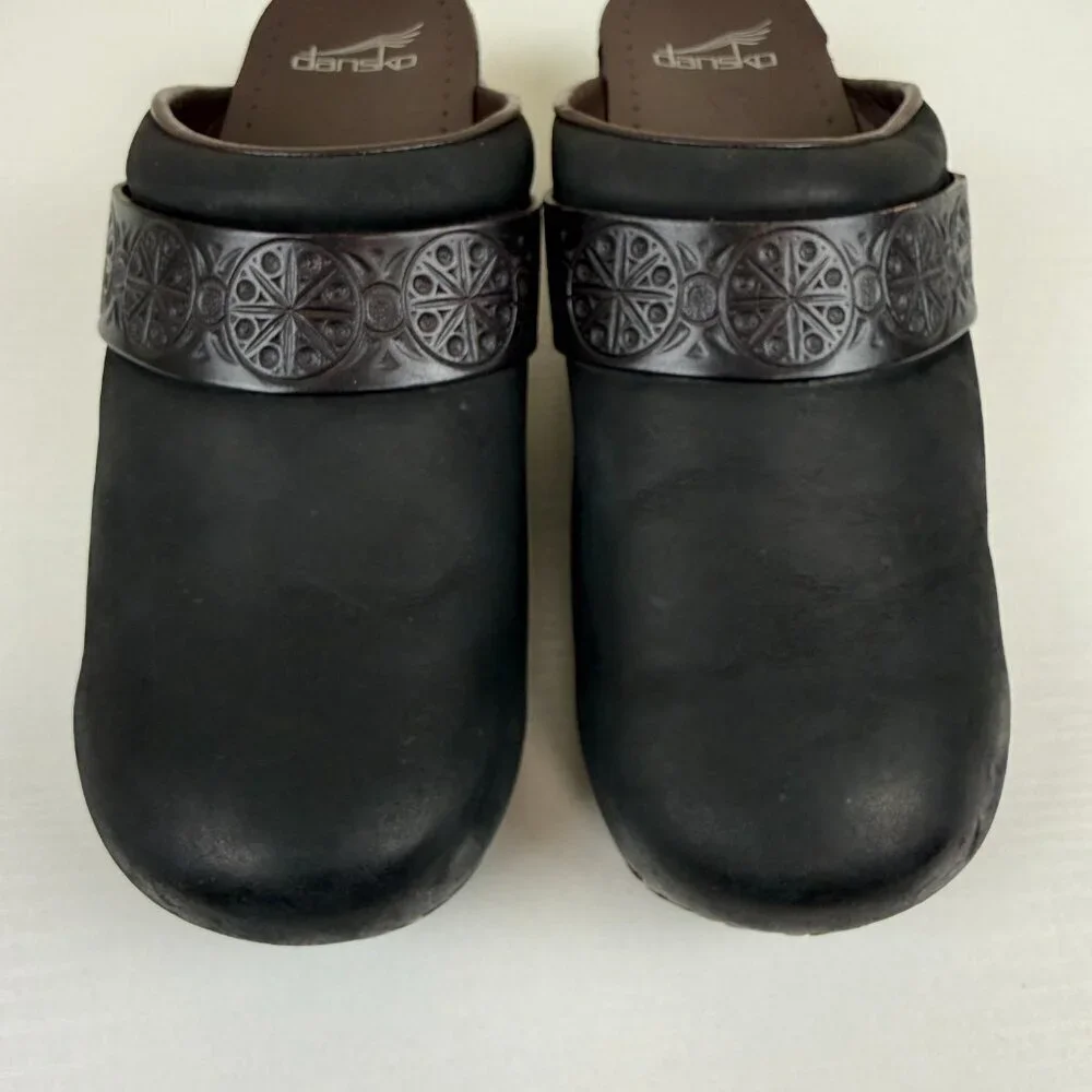 Dansko | Shoes | Euc Dansko Sandra Black Burnished Clog | Poshmark